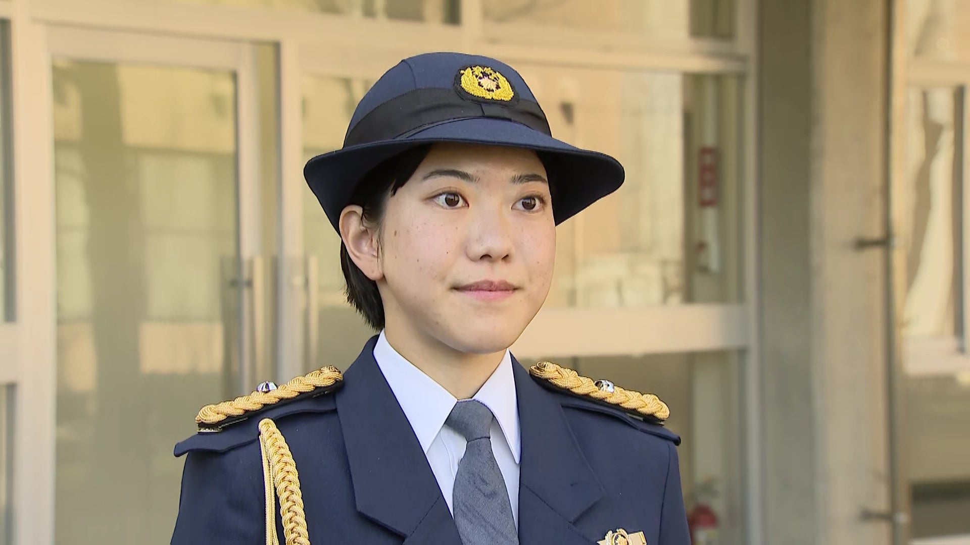 「子供が憧れるヒーローのような存在になりたい」新人警察官27人が警察学校を卒業 警察署に配属 - RKB毎日放送